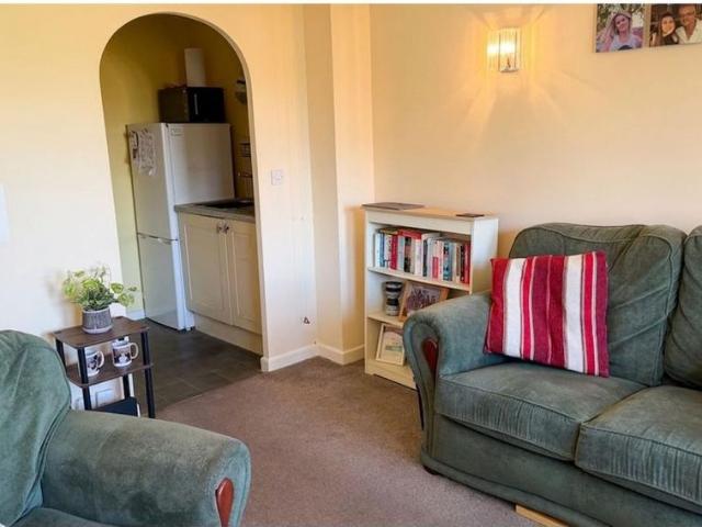 1 bedroom retirement property to rent