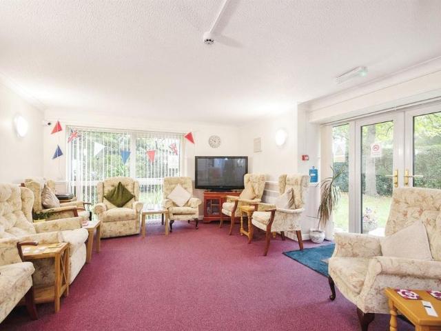 1 bedroom retirement property to rent