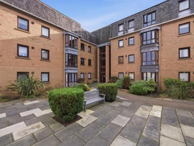 1 bedroom retirement property for sale in 4/32 Gillsland Road, Merchiston, Edinburgh, EH10