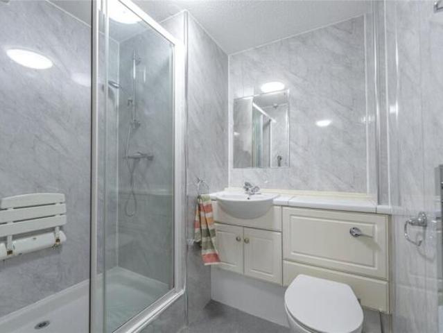 1 bedroom retirement property for sale in 91/24 Henderson Row, Edinburgh, EH3