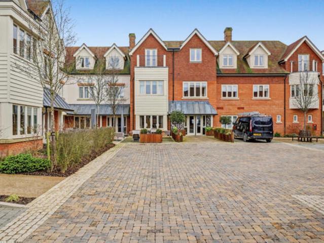 1 bedroom retirement property for sale in The Grange, Kings Square, Ledian Gardens, Maidstone, Kent, ME17 1WL, ME17