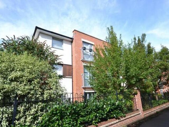 1 Bedroom Retirement Property For Sale In Town Centre