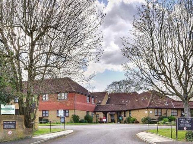 1 Bedroom Retirement Property For Sale In Two Receptions