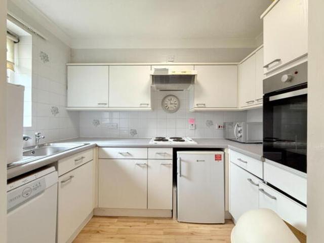 1 bedroom retirement property for sale in Barons Court, Old Lode Lane, Solihull, B92