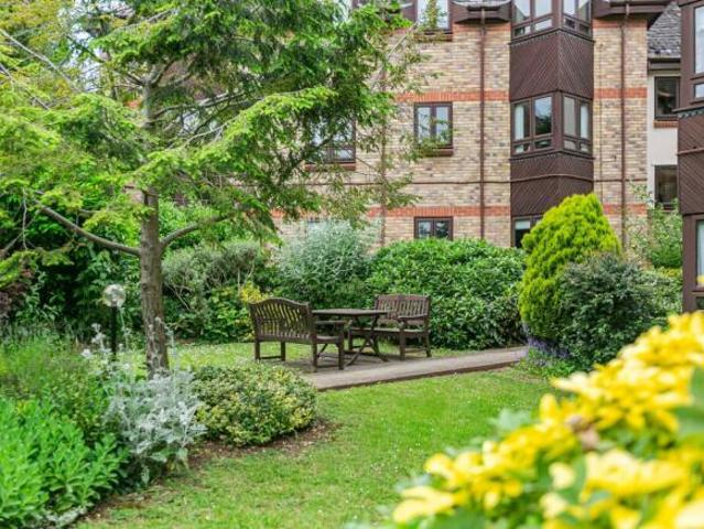 1 bedroom retirement property for sale in Beaumonds, St Albans, AL1