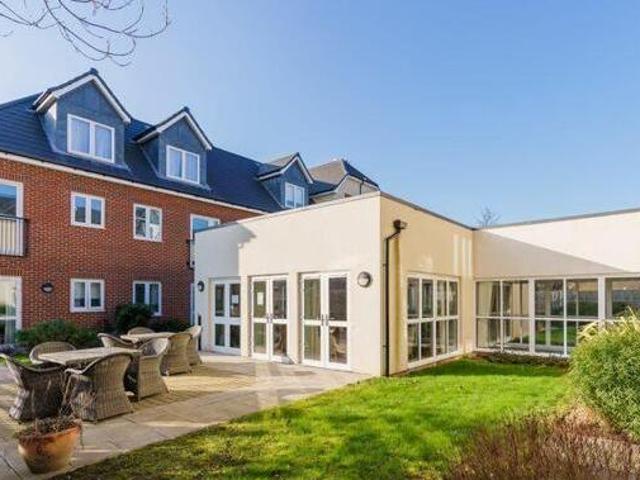 1 Bedroom Retirement Property For Sale In Beaconsfield Road