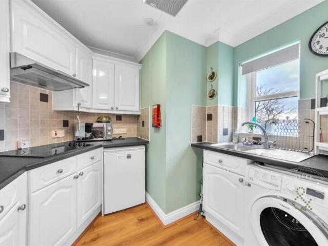 1 bedroom retirement property for sale in Birch Court, Latteys Close, Cardiff, CF14