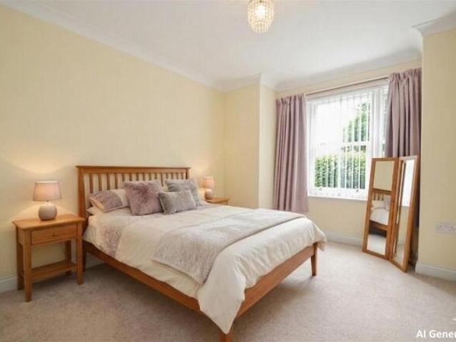 1 bedroom retirement property for sale in Broadstone, BH18