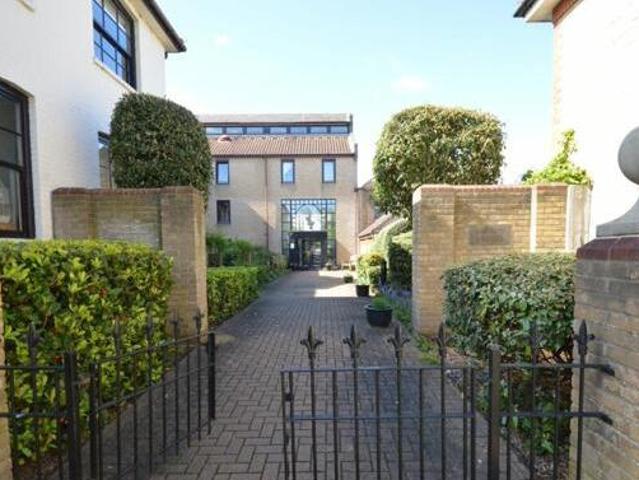 1 Bedroom Retirement Property For Sale In Chelmsford
