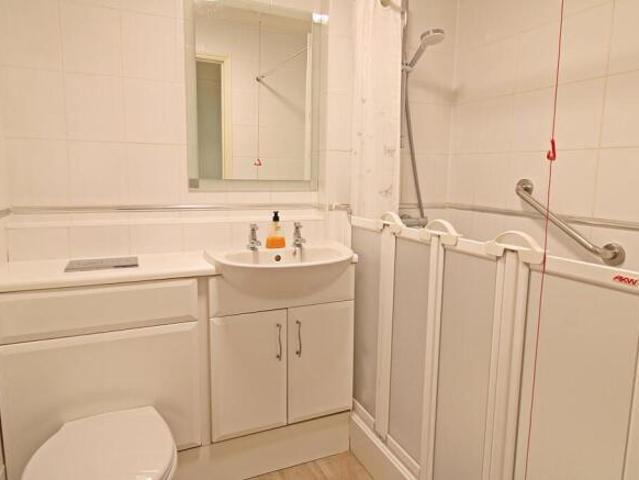 1 bedroom retirement property for sale in Durham Avenue, Bromley, BR2