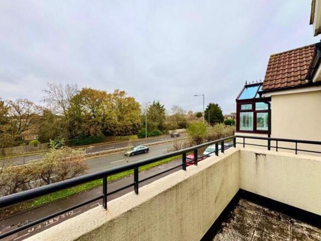 1 bedroom retirement property for sale in Edgware Way, Eaton Court, HA8