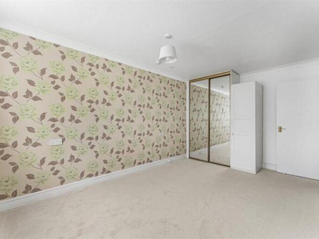 1 bedroom retirement property for sale in Ellen Court, North Chingford, E4