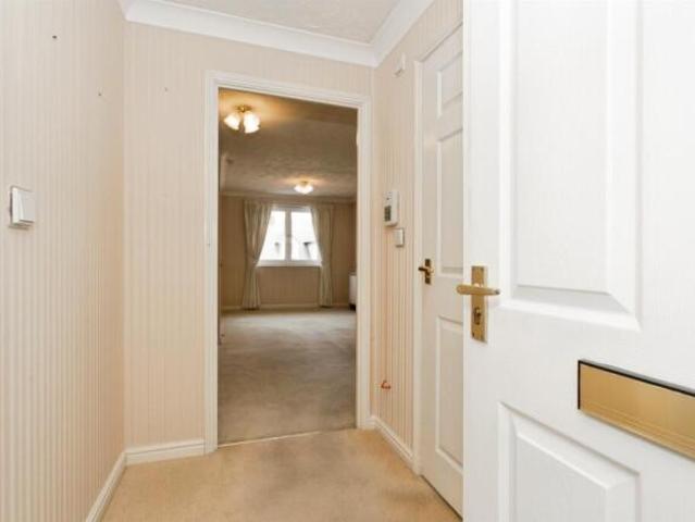 1 bedroom retirement property for sale in Haig Court, Cambridge, CB4