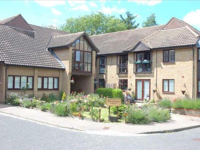 1 bedroom retirement property for sale in Kingfisher Lodge, Chelmsford CM2 7JZ, CM2