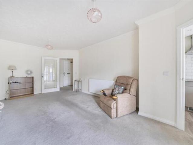 1 bedroom retirement property for sale in Kings Lodge, Maidstone, Kent, ME14