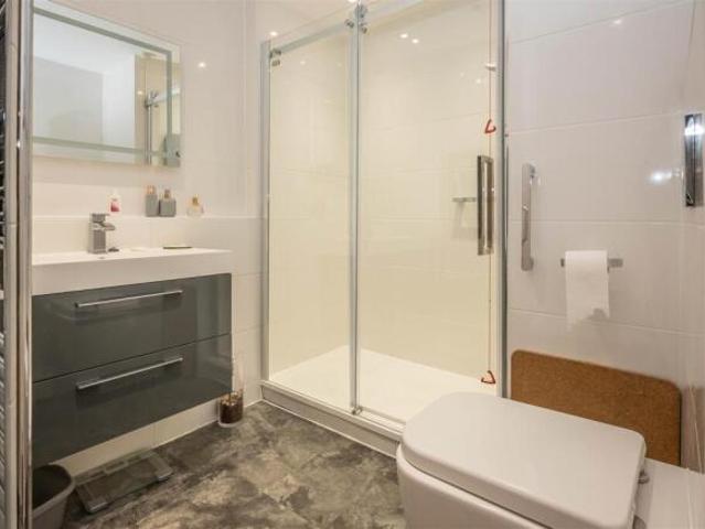 1 bedroom retirement property for sale in Kings Road, Brentwood, CM14