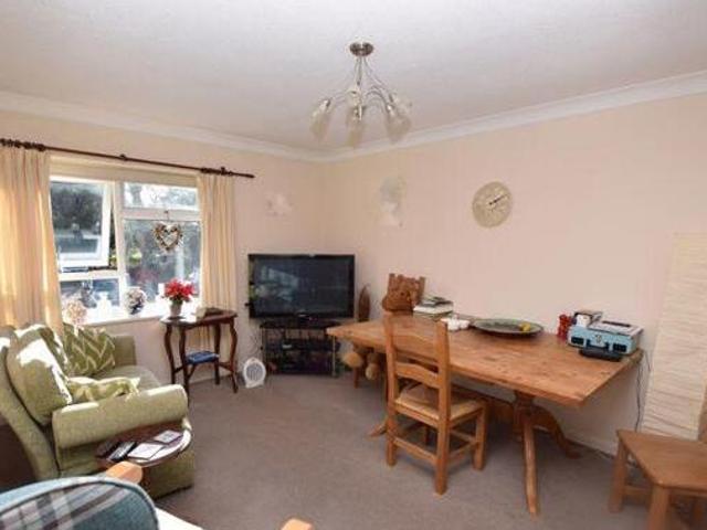 1 Bedroom Retirement Property For Sale In Market Square, Alton