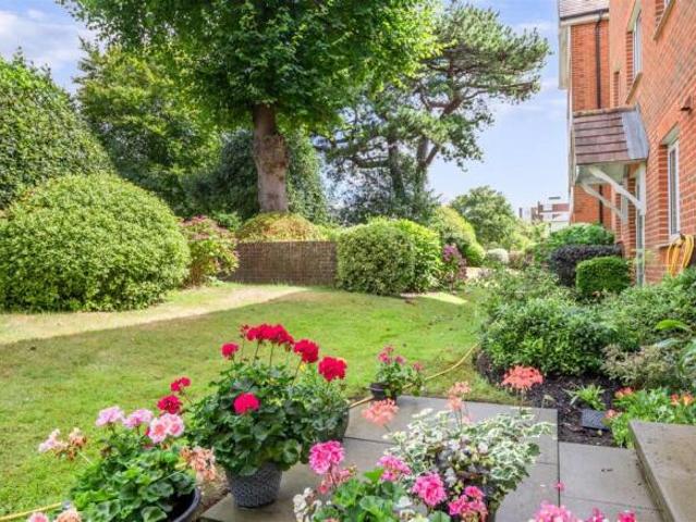 1 bedroom retirement property for sale in Mill Road, Worthing, BN11