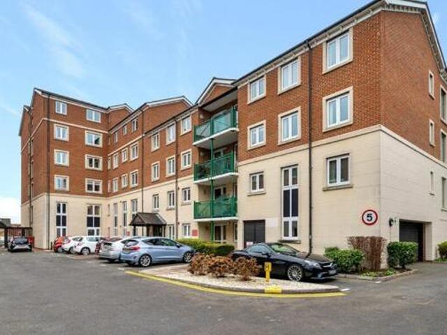 1 Bedroom Retirement Property For Sale In Montague Court