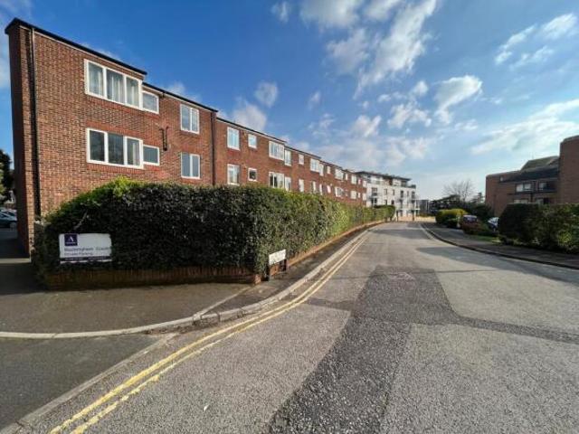 1 bedroom retirement property for sale in Mount Pleasant Road, Poole, BH15