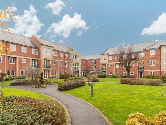 1 Bedroom Retirement Property For Sale In North Road