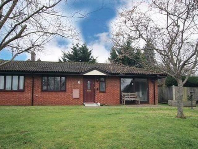1 bedroom retirement property for sale in Oakmead Green Epsom KT18