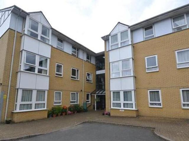1 Bedroom Retirement Property For Sale In Potters Lane, Barnet