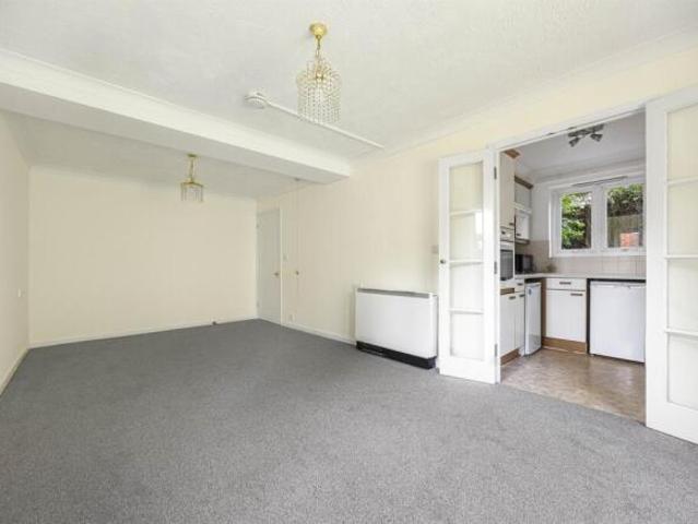 1 bedroom retirement property for sale in Priory Court, Priory Avenue, Reading, RG4