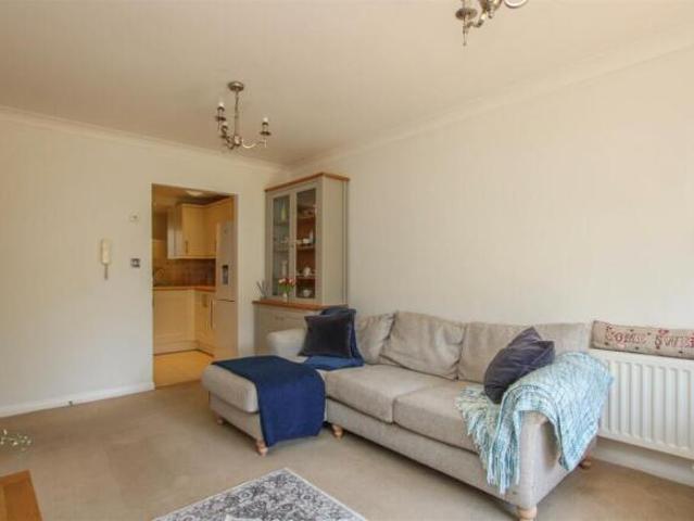 1 bedroom retirement property for sale in Sawyers Hall Lane, Brentwood, CM15