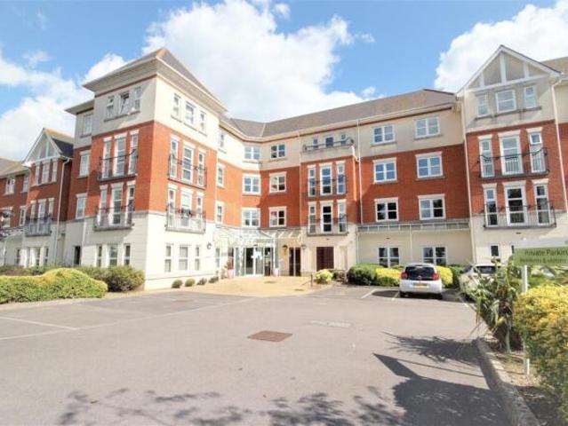 1 bedroom retirement property for sale in Rotary Lodge, West Worthing, BN11