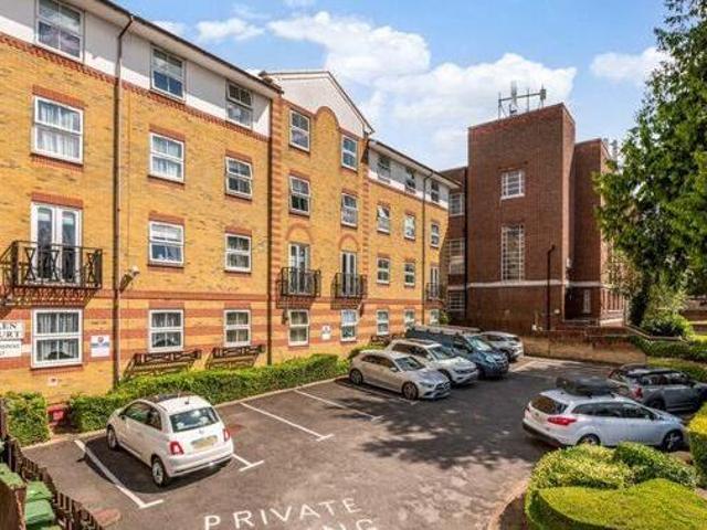 1 Bedroom Retirement Property For Sale In Station Road, Sidcup