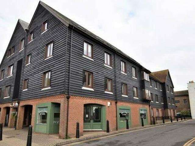1 bedroom retirement property for sale in Strand Quay Rye TN31
