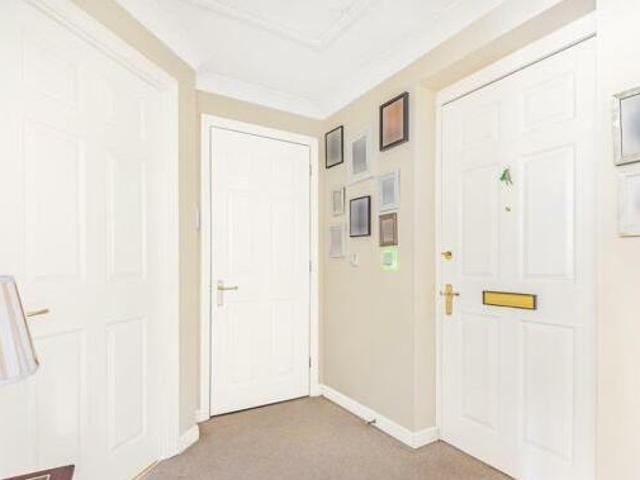 1 Bedroom Retirement Property For Sale In Surrey