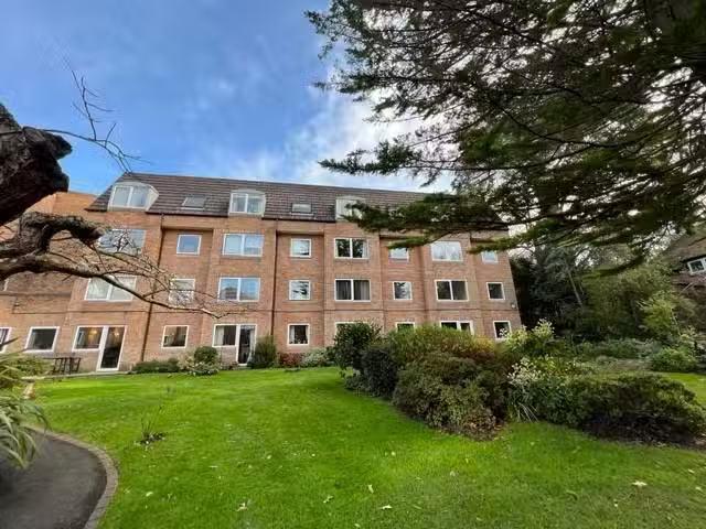1 bedroom retirement property for rent in Wimborne Road, Meyri.