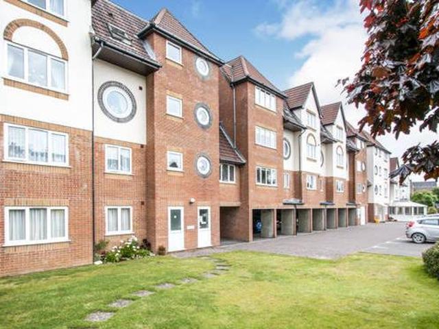 1 bedroom retirement property for rent in Downy Court Bournemouth Road POOLE Dorset BH14