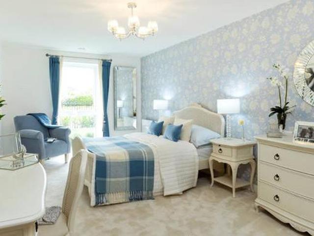 1 bedroom retirement property for rent in Heene Road Worthing West Sussex BN11