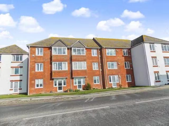 1 bedroom retirement property for rent in Homecoast House, Cav.