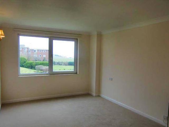 1 bedroom retirement property for rent in Homelawn House Brookfield Road BexhillOnSea East Suss
