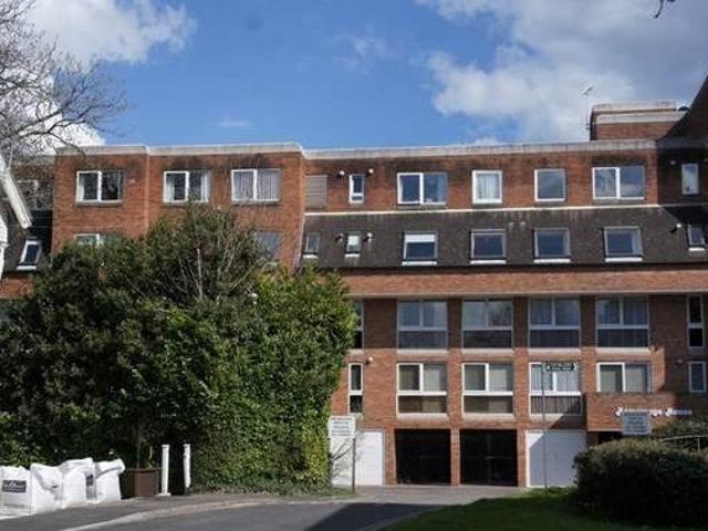 1 bedroom retirement property for rent in Homewaye House 10 Pine Tree Glen Bournemouth BH4 9ES B