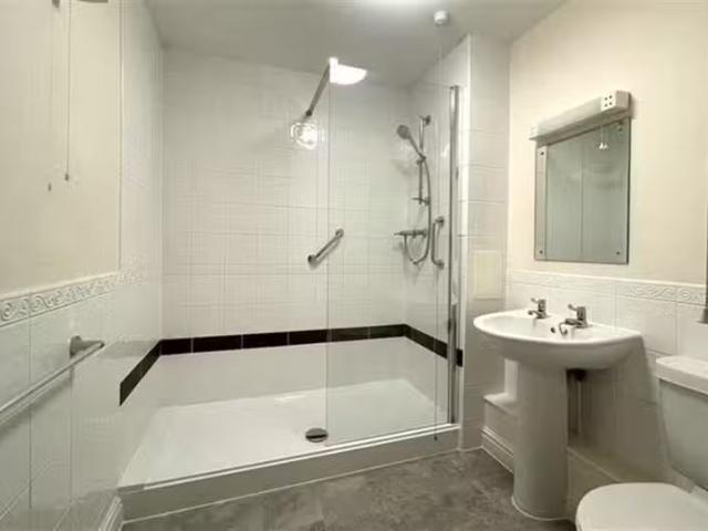 1 bedroom retirement property for rent in Magnolia Grange, 2 4.