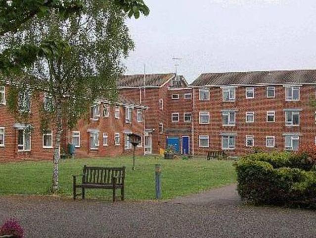 1 bedroom retirement property for rent in Nevil Court Thatcham Berkshire RG19