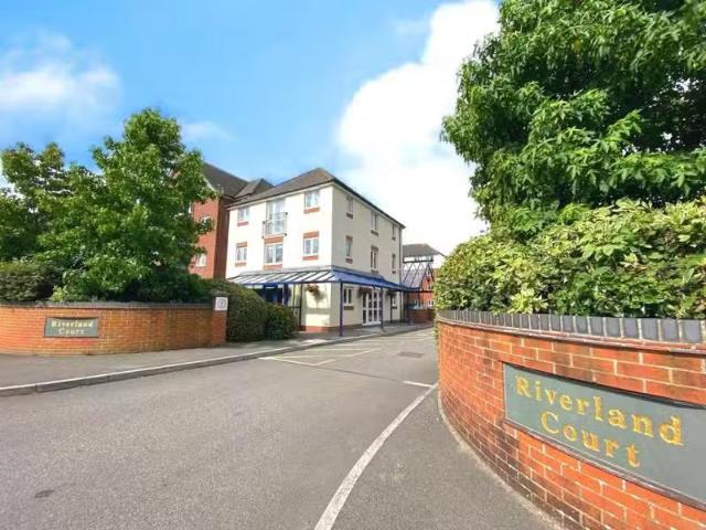 1 bedroom retirement property for rent in Riverland Court Reti.