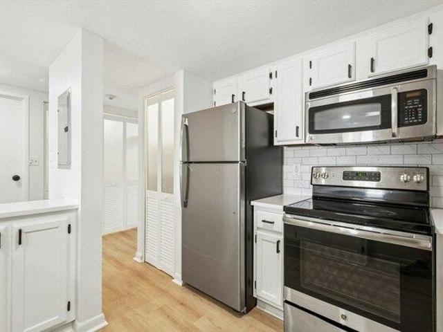 1 bedroom, Revere MA 02151 104605646