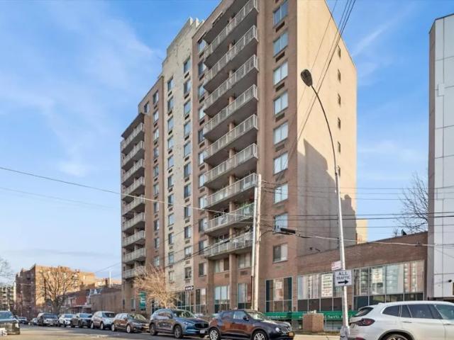1 bedroom, Rego Park NY 102245871