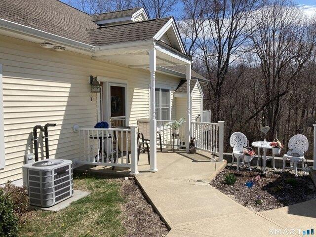 1 bedroom, Wolcott CT 06716 LS102559083