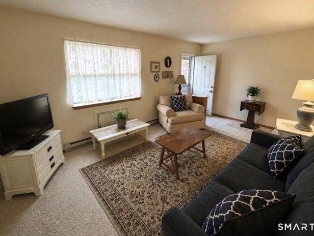 1 bedroom, Waterbury CT 06705 102823929