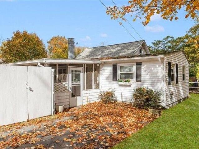 1 bedroom, Warwick RI 02888 LS102154222