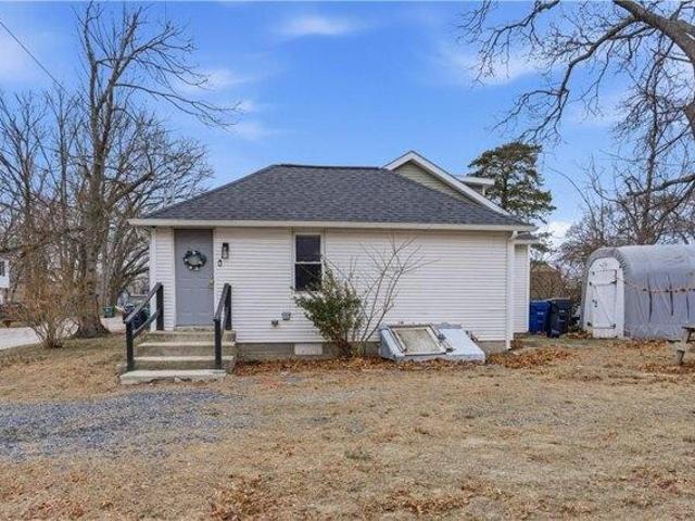 1 bedroom, Warwick RI 02889 102410727