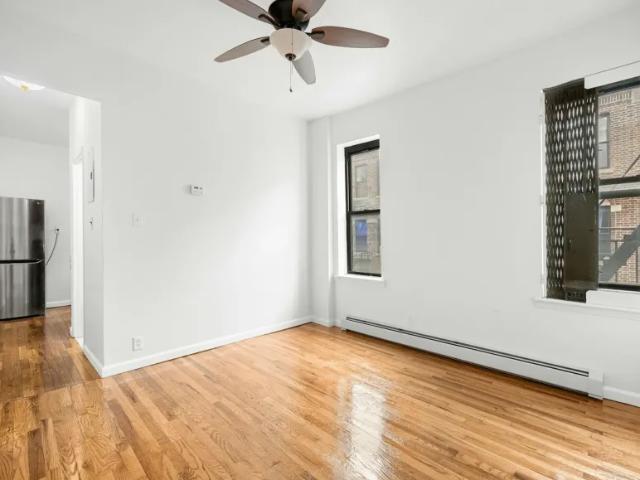 1 bedroom, Weeksville NY 102752870