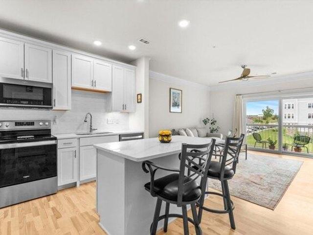 1 bedroom, Westborough MA 01581 104833143